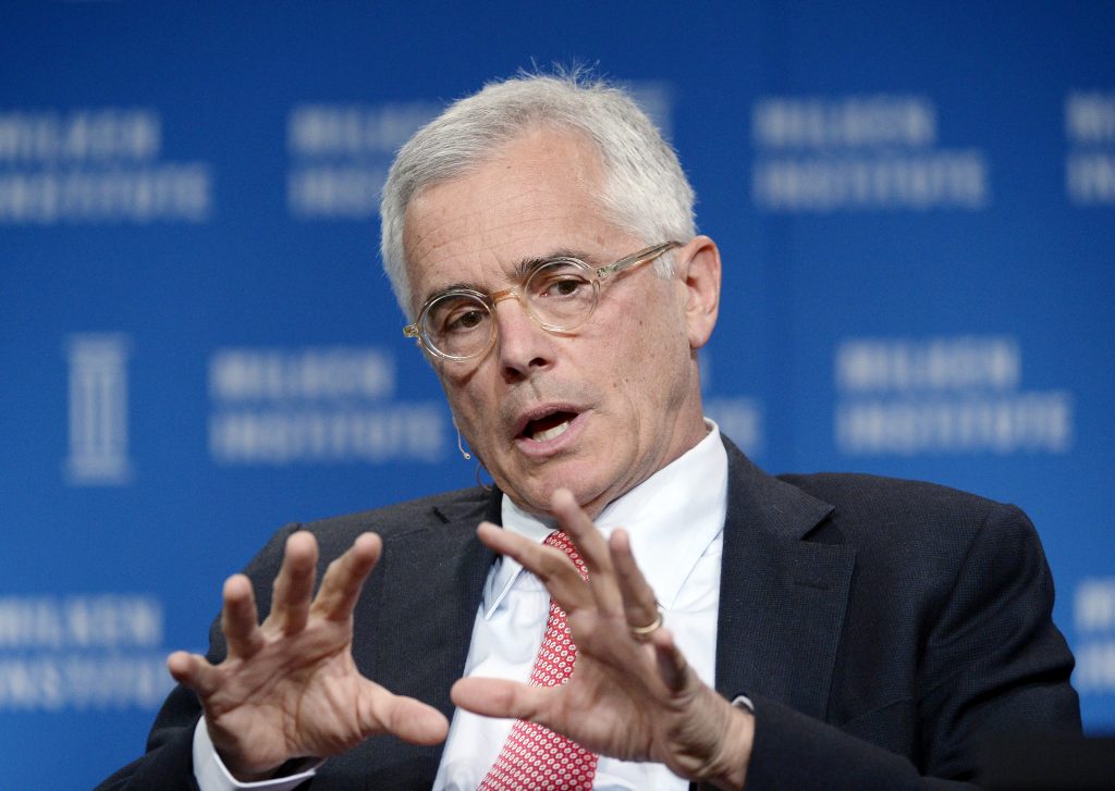 Leonard Green officially hits market with flagship, debut small-cap funds