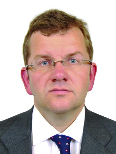 Arcapita recruits director